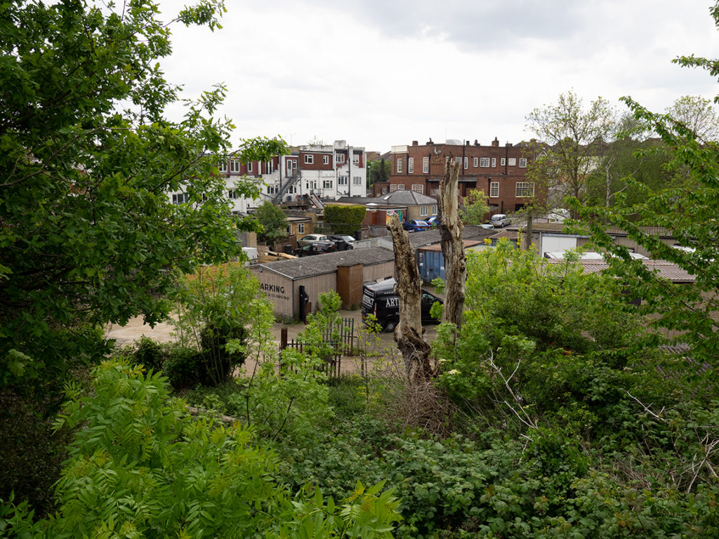 BERRYLANDS, SURBITON - Bugler Land